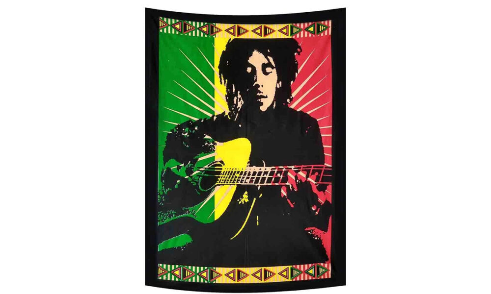 DIY Stoner Room Decoration: 10 Stoner Room Essentials - Techcrums