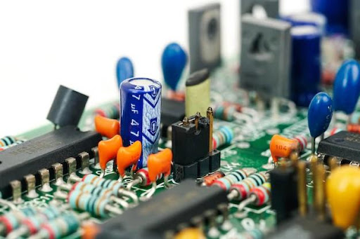 What Are The Main Components Of Electronics? - Techcrums